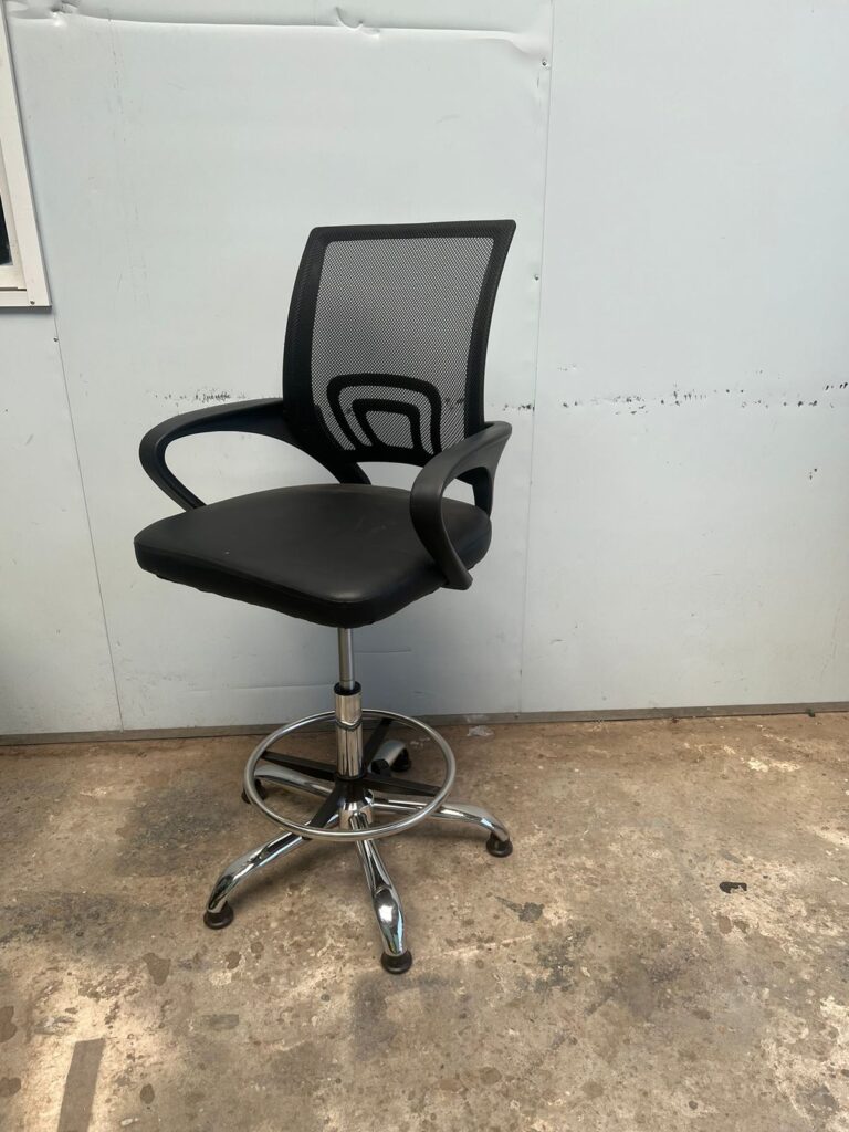 Cashier High Office Chair – Nicmaa Furniture
